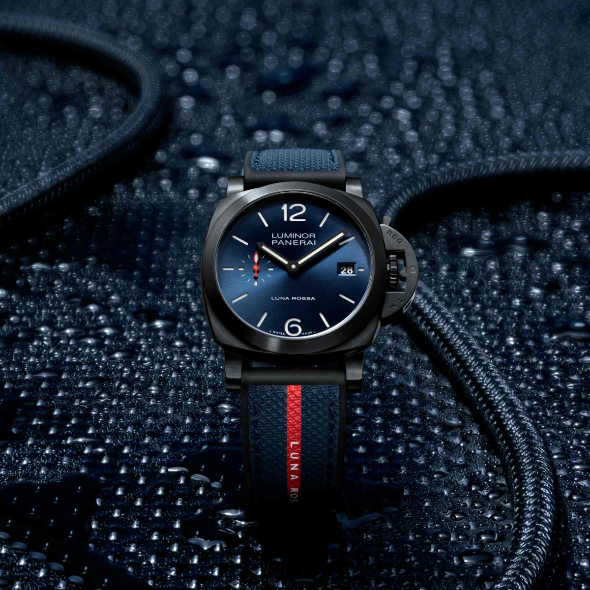 Panerai Luminor Quaranta Steel DLC Luna Rossa - PAM01408